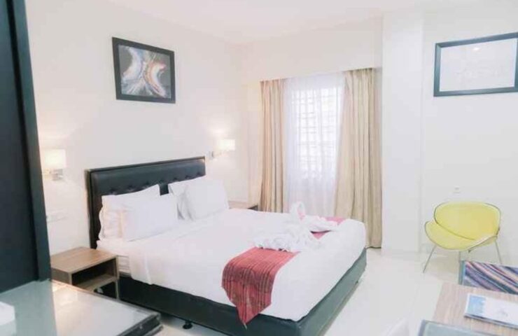 7 Rekomendasi Hotel Murah Di Ambon Di Bawah Rp300 Ribu An, Fasilitas ...