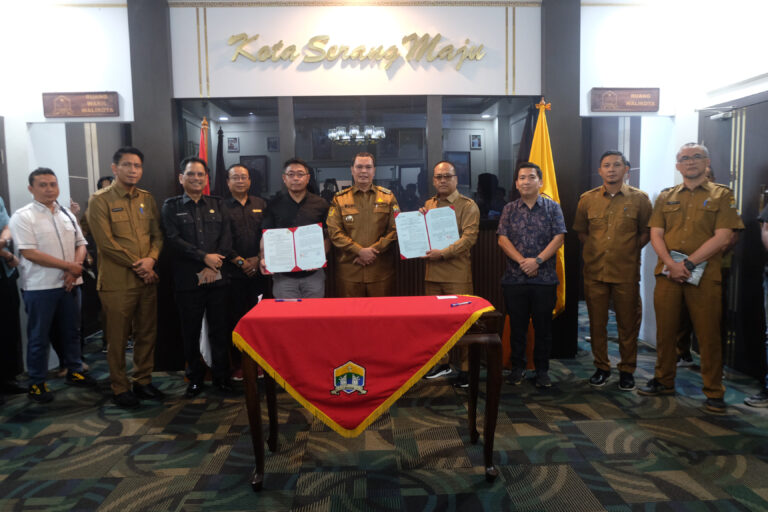 Betonisasi Jalan Pakupatan-Bendung Sepanjang 300 Meter Dibangun ...