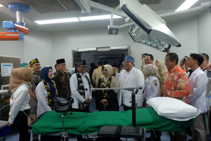 Gubernur Banten Andra Soni Ganti Nama RSUD Labuan Menjadi RSUD HM ...